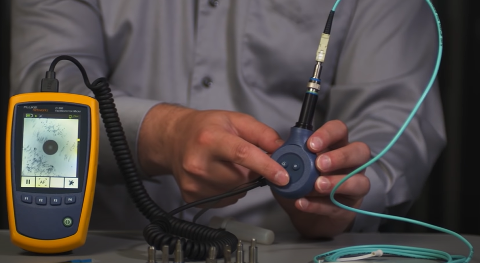 Los extremos de fibra óptica sucios son la principal causa de problemas en sistemas de fibra ...