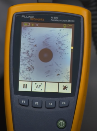 Los extremos de fibra óptica sucios son la principal causa de problemas en sistemas de fibra ...