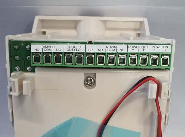 Identificacion de conexiones del sensor OPTEX HX-80NRAM-SP – Centro de ...